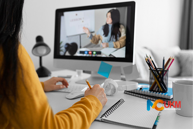 E-Course UKM: Course categories